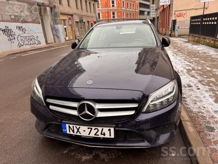 Zils Mercedes-Benz C 180 2019 Rīga, ar dzinēja tilpumu 1.60 L un nobraukumu 125 tūkst. km par 18600 €, foto 5 vietnē AUTOMOTO.COM.LV