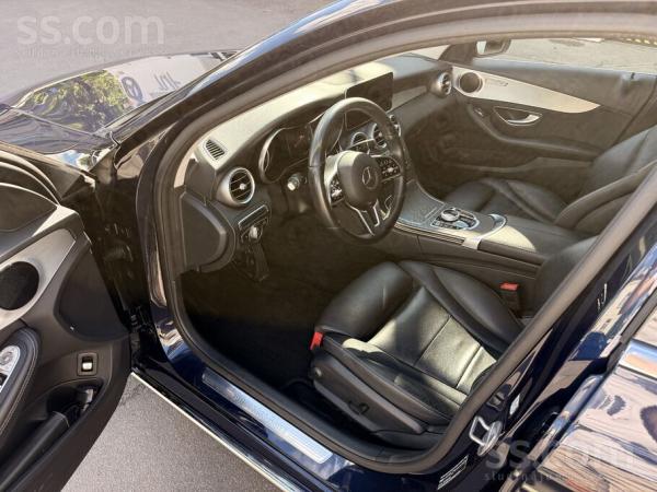 Blue Mercedes-Benz C 180 2019 in Riga, with an engine capacity of 1.60 L and mileage of 132 thousand km for 19000 €, photo 9 on AUTOMOTO.COM.LV
