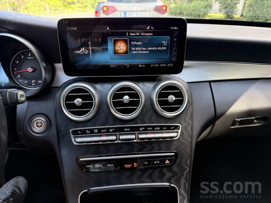 Blue Mercedes-Benz C 180 2019 in Riga, with an engine capacity of 1.60 L and mileage of 132 thousand km for 18500 €, photo 6 on AUTOMOTO.COM.LV