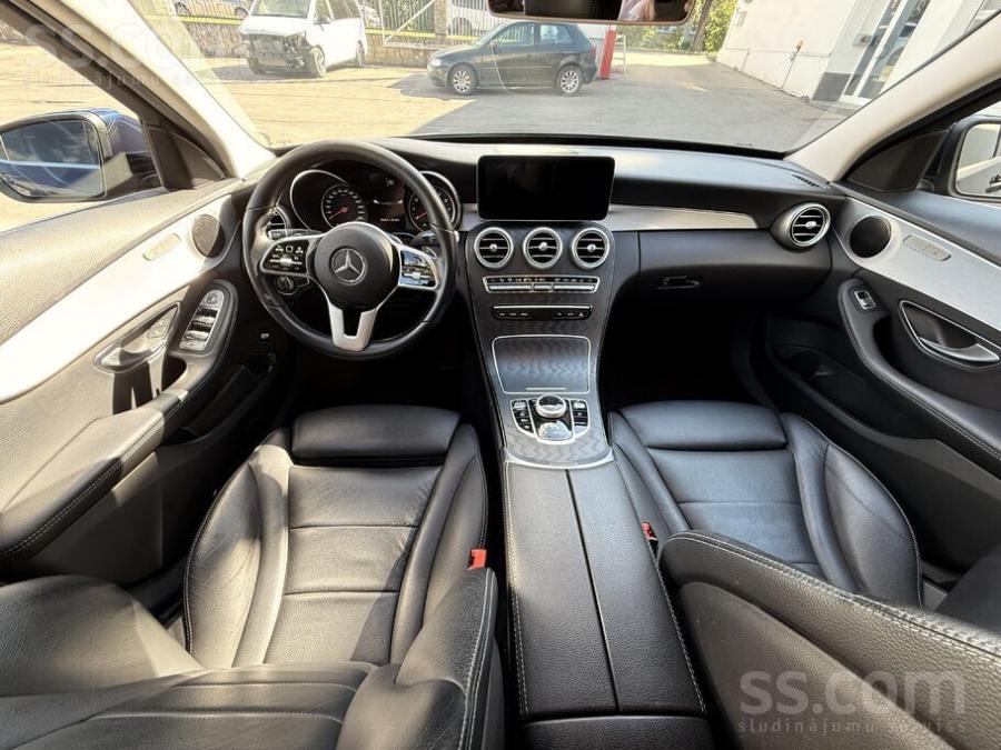 Blue Mercedes-Benz C 180 2019 in Riga, with an engine capacity of 1.60 L and mileage of 132 thousand km for 18500 €, photo 9 on AUTOMOTO.COM.LV