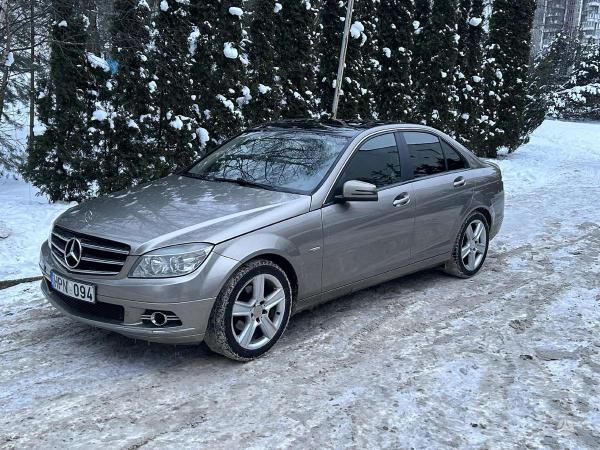 Brūns Mercedes-Benz C 180 2008 Viļņa, ar dzinēja tilpumu 1.80 L un nobraukumu 299 tūkst. km par 3200 €, foto 5 vietnē AUTOMOTO.COM.LV