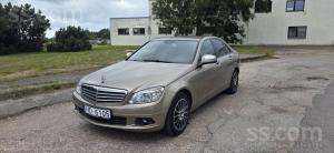 Brūns Mercedes-Benz C 180 2008 Liepāja, ar dzinēja tilpumu 1.80 L un nobraukumu 150 tūkst. km par 5300 €, foto  vietnē AUTOMOTO.COM.LV