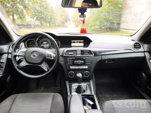 Brūns Mercedes-Benz C 180 2012 Ogre, ar dzinēja tilpumu 2.10 L un nobraukumu 397 tūkst. km par 4288 €, foto 10 vietnē AUTOMOTO.COM.LV