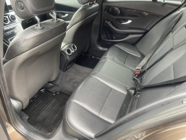 Brūns Mercedes-Benz C 180 2016 Rīga, ar dzinēja tilpumu 1.60 L un nobraukumu 238 tūkst. km par 10390 €, foto 3 vietnē AUTOMOTO.COM.LV