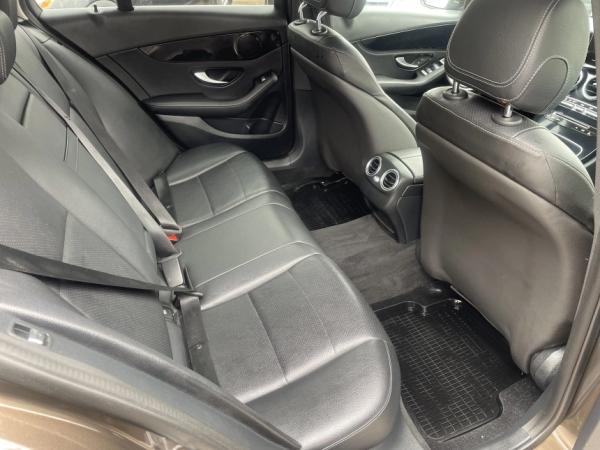 Brūns Mercedes-Benz C 180 2016 Rīga, ar dzinēja tilpumu 1.60 L un nobraukumu 238 tūkst. km par 10390 €, foto 4 vietnē AUTOMOTO.COM.LV