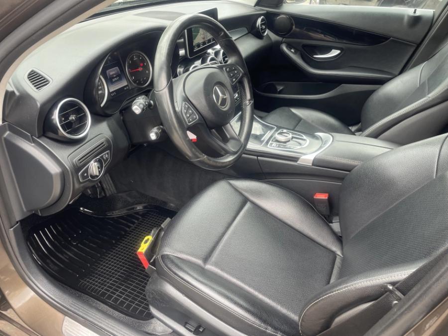 Brown Mercedes-Benz C 180 2016 in Riga, with an engine capacity of 1.60 L and mileage of 238 thousand km for 10390 €, photo 6 on AUTOMOTO.COM.LV