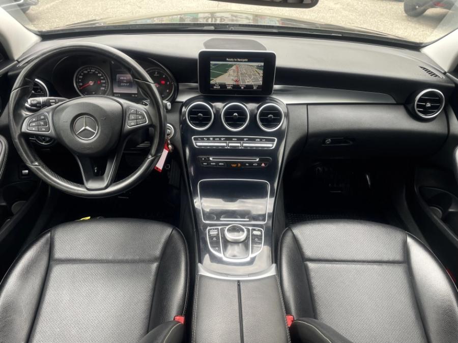 Brown Mercedes-Benz C 180 2016 in Riga, with an engine capacity of 1.60 L and mileage of 238 thousand km for 10390 €, photo 7 on AUTOMOTO.COM.LV