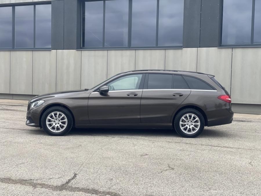 Brown Mercedes-Benz C 180 2016 in Riga, with an engine capacity of 1.60 L and mileage of 238 thousand km for 10390 €, photo 12 on AUTOMOTO.COM.LV
