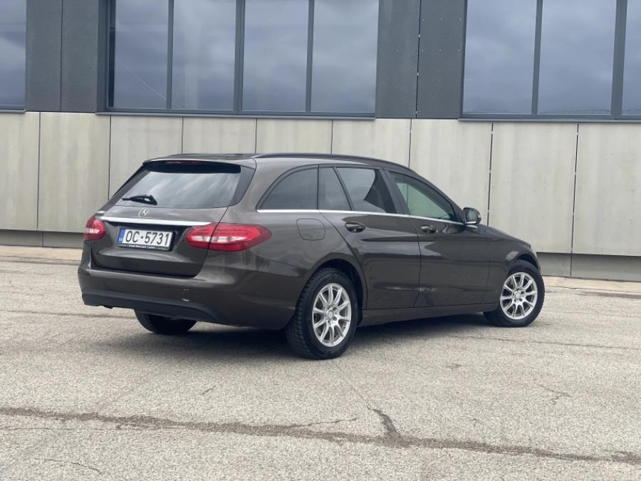 Brown Mercedes-Benz C 180 2016 in Riga, with an engine capacity of 1.60 L and mileage of 238 thousand km for 10390 €, photo 17 on AUTOMOTO.COM.LV