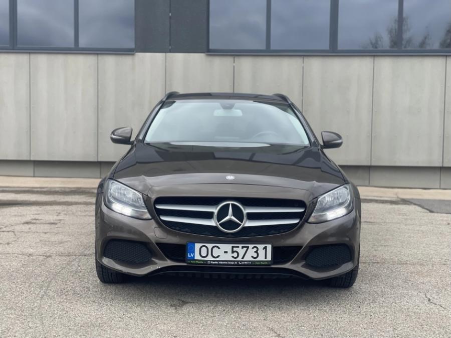 Brown Mercedes-Benz C 180 2016 in Riga, with an engine capacity of 1.60 L and mileage of 238 thousand km for 10390 €, photo 19 on AUTOMOTO.COM.LV