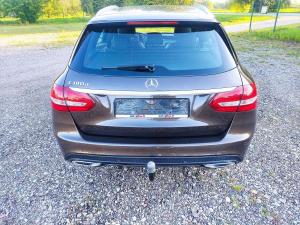 Brown Mercedes-Benz C 180 2018 in Sakiai, with an engine capacity of 1.60 L and mileage of 209 thousand km for 10900 €, photo 9 on AUTOMOTO.COM.LV