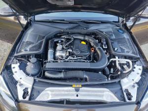 Brown Mercedes-Benz C 180 2018 in Sakiai, with an engine capacity of 1.60 L and mileage of 209 thousand km for 10900 €, photo 11 on AUTOMOTO.COM.LV