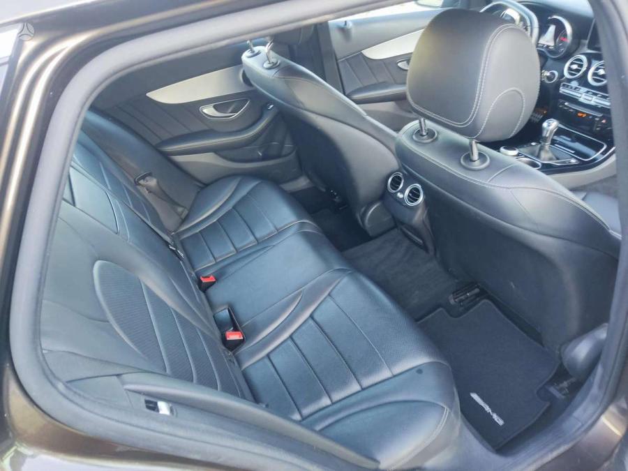 Brown Mercedes-Benz C 180 2018 in Sakiai, with an engine capacity of 1.60 L and mileage of 209 thousand km for 10900 €, photo 19 on AUTOMOTO.COM.LV
