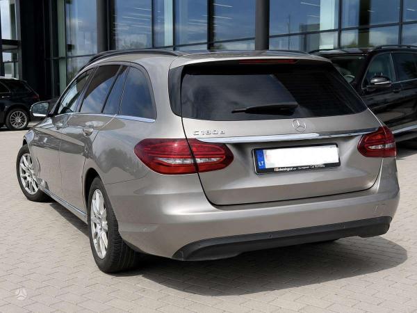 Brūns Mercedes-Benz C 180 2020 Klaipėda, ar dzinēja tilpumu 1.60 L un nobraukumu 197 tūkst. km par 12800 €, foto 5 vietnē AUTOMOTO.COM.LV