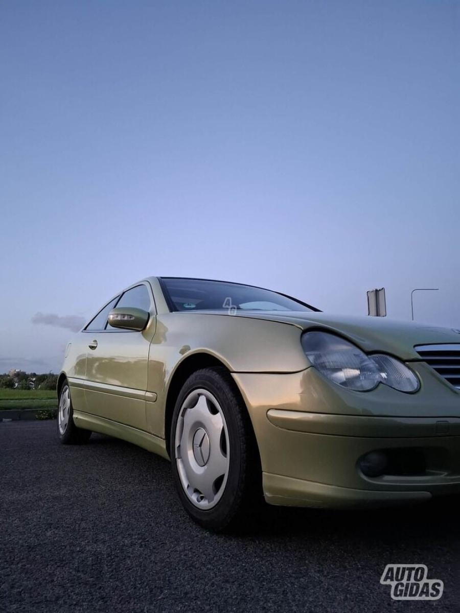 Mercedes-Benz C 180 2001 in Alytus, with an engine capacity of 2.00 L and mileage of 212 thousand km for 1750 €, photo 4 on AUTOMOTO.COM.LV