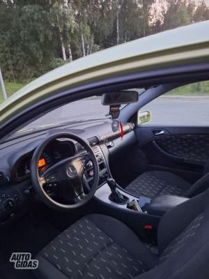 Mercedes-Benz C 180 2001 in Alytus, with an engine capacity of 2.00 L and mileage of 212 thousand km for 1750 €, photo 11 on AUTOMOTO.COM.LV