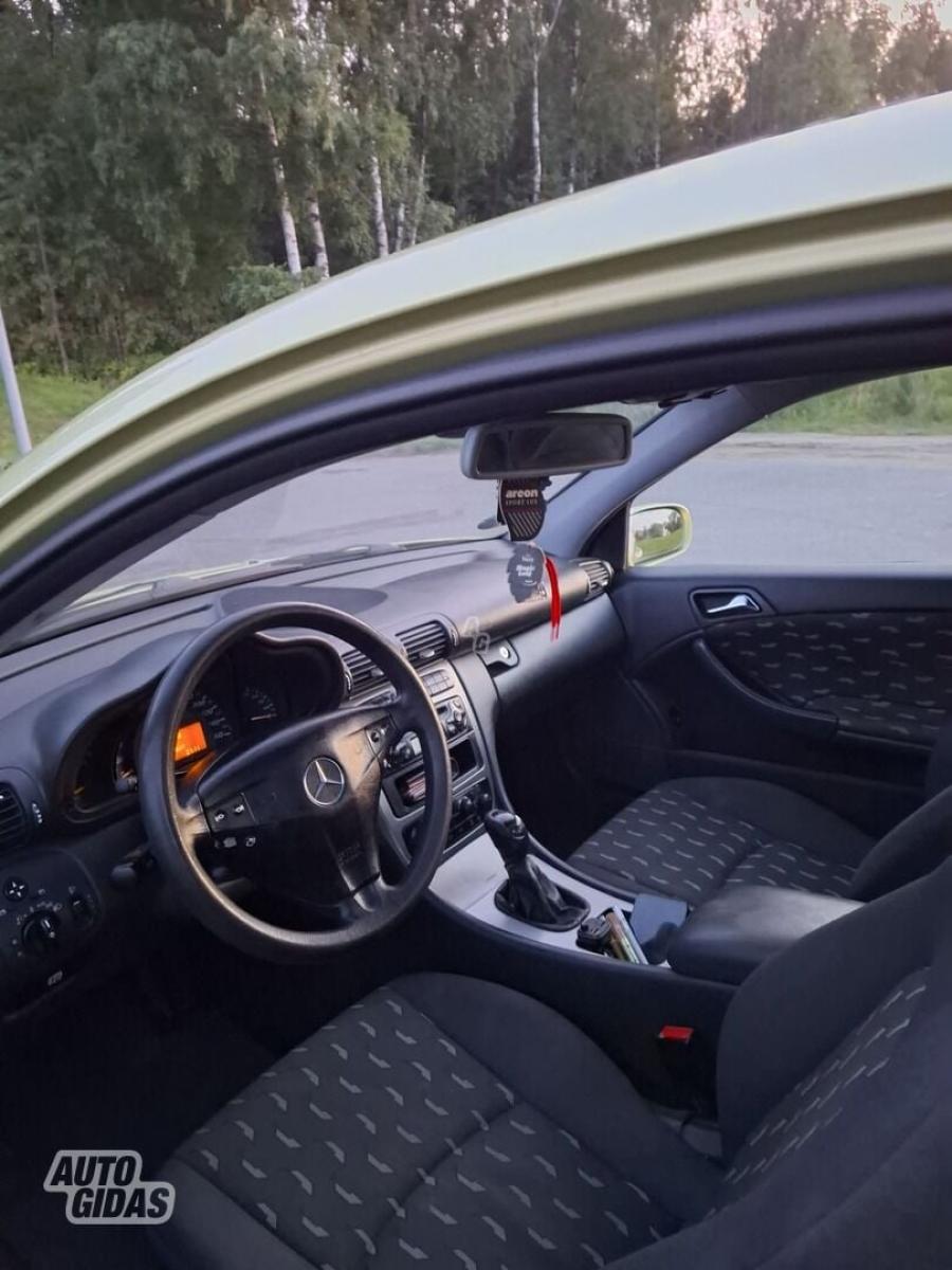 Mercedes-Benz C 180 2001 in Alytus, with an engine capacity of 2.00 L and mileage of 212 thousand km for 1750 €, photo 11 on AUTOMOTO.COM.LV