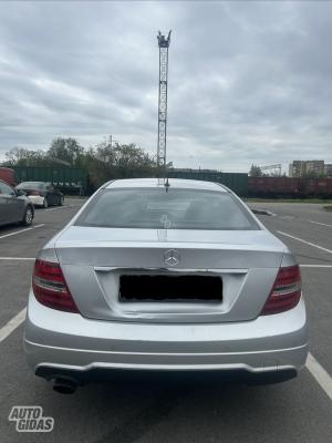 Мерседес Ц 180 2011 в Каунас, объемом двигателя 1.80 л и пробегом 131 тыс. км за 6500 €, фото 3 на AUTOMOTO.COM.LV