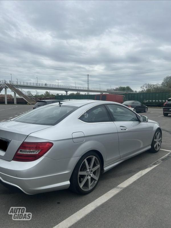 Mercedes-Benz C 180 2011 Kauņa, ar dzinēja tilpumu 1.80 L un nobraukumu 131 tūkst. km par 6500 €, foto 4 vietnē AUTOMOTO.COM.LV