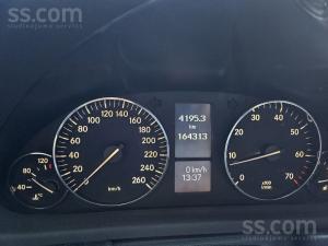 Grey Mercedes-Benz C 180 2005 in Riga, with an engine capacity of 1.80 L and mileage of 169 thousand km for 2350 €, photo 10 on AUTOMOTO.COM.LV