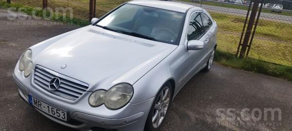 Grey Mercedes-Benz C 180 2007 in Riga, with an engine capacity of 1.80 L and mileage of 0 thousand km for 1400 €, photo 1 on AUTOMOTO.COM.LV