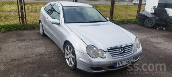 Grey Mercedes-Benz C 180 2007 in Riga, with an engine capacity of 1.80 L and mileage of 0 thousand km for 1400 €, photo 4 on AUTOMOTO.COM.LV