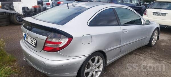 Grey Mercedes-Benz C 180 2007 in Riga, with an engine capacity of 1.80 L and mileage of 0 thousand km for 1400 €, photo 6 on AUTOMOTO.COM.LV