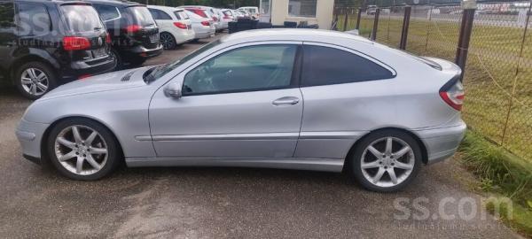 Grey Mercedes-Benz C 180 2007 in Riga, with an engine capacity of 1.80 L and mileage of 0 thousand km for 1400 €, photo 8 on AUTOMOTO.COM.LV
