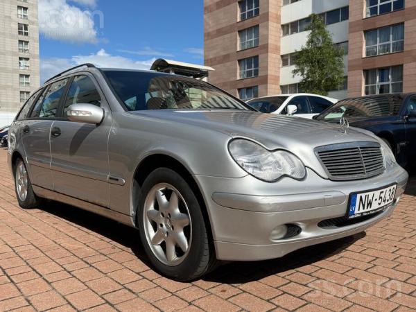 Pelēks Mercedes-Benz C 180 2002 Rīga, ar dzinēja tilpumu 2.00 L un nobraukumu 0 tūkst. km par 1500 €, foto 1 vietnē AUTOMOTO.COM.LV