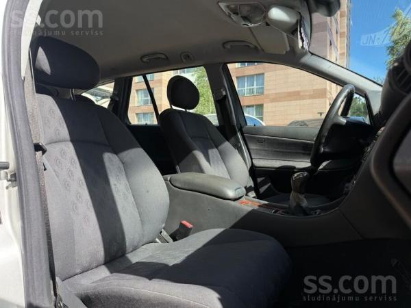 Pelēks Mercedes-Benz C 180 2002 Rīga, ar dzinēja tilpumu 2.00 L un nobraukumu 0 tūkst. km par 1500 €, foto 10 vietnē AUTOMOTO.COM.LV
