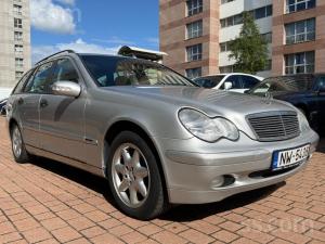 Pelēks Mercedes-Benz C 180 2002 Rīga, ar dzinēja tilpumu 2.00 L un nobraukumu 0 tūkst. km par 1500 €, foto  vietnē AUTOMOTO.COM.LV