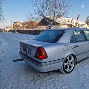 Pelēks Mercedes-Benz C 180 1996 Ukmergė, ar dzinēja tilpumu 1.80 L un nobraukumu 127 tūkst. km par 1500 €, foto 7 vietnē AUTOMOTO.COM.LV
