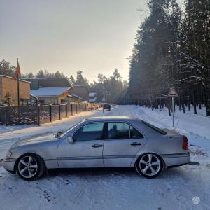 Pelēks Mercedes-Benz C 180 1996 Ukmergė, ar dzinēja tilpumu 1.80 L un nobraukumu 127 tūkst. km par 1500 €, foto 11 vietnē AUTOMOTO.COM.LV