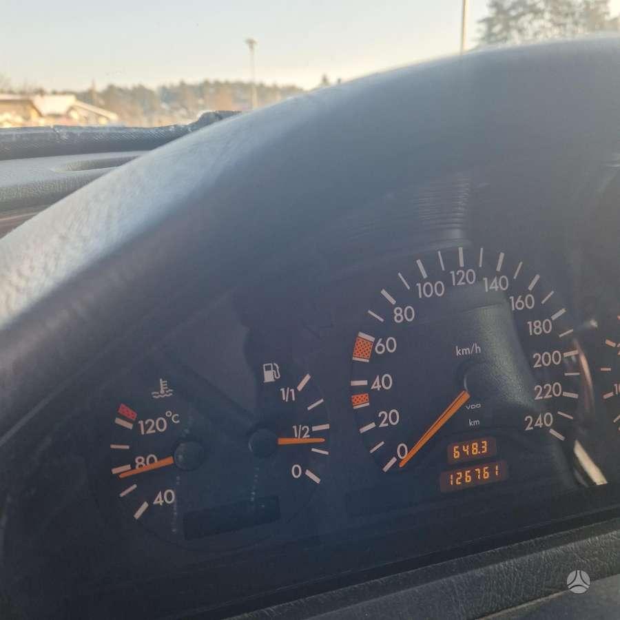 Pelēks Mercedes-Benz C 180 1996 Ukmergė, ar dzinēja tilpumu 1.80 L un nobraukumu 127 tūkst. km par 1500 €, foto 15 vietnē AUTOMOTO.COM.LV