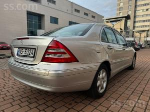 Grey Mercedes-Benz C 180 2002 in Riga, with an engine capacity of 1.80 L and mileage of 0 thousand km for 2400 €, photo 11 on AUTOMOTO.COM.LV