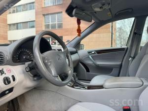 Pelēks Mercedes-Benz C 180 2002 Rīga, ar dzinēja tilpumu 1.80 L un nobraukumu 0 tūkst. km par 2400 €, foto 8 vietnē AUTOMOTO.COM.LV