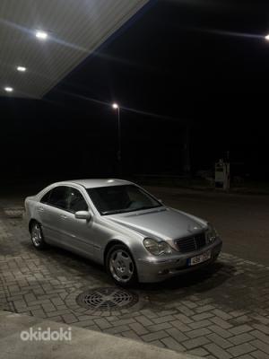 Grey Mercedes-Benz C 180 2003 in Haapsalu, with an engine capacity of 1.80 L and mileage of 367 thousand km for 1100 €, photo 6 on AUTOMOTO.COM.LV