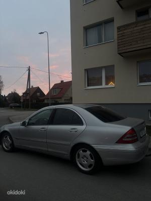 Grey Mercedes-Benz C 180 2003 in Haapsalu, with an engine capacity of 1.80 L and mileage of 367 thousand km for 1100 €, photo 7 on AUTOMOTO.COM.LV