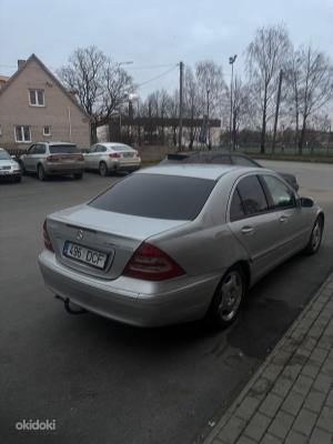 Grey Mercedes-Benz C 180 2003 in Haapsalu, with an engine capacity of 1.80 L and mileage of 367 thousand km for 1100 €, photo 8 on AUTOMOTO.COM.LV