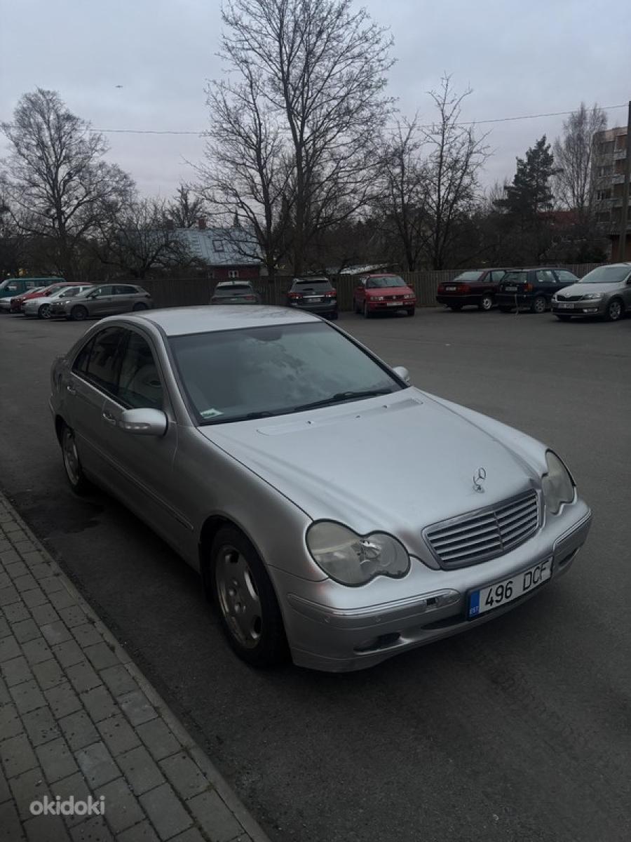 Grey Mercedes-Benz C 180 2003 in Haapsalu, with an engine capacity of 1.80 L and mileage of 367 thousand km for 1100 €, photo 9 on AUTOMOTO.COM.LV