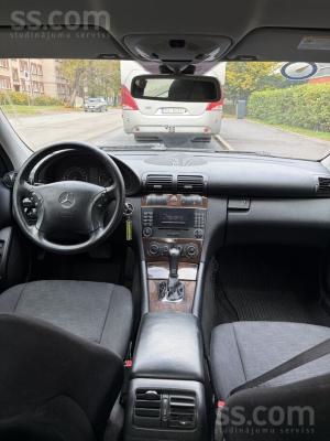 Pelēks Mercedes-Benz C 180 2007 Rīga, ar dzinēja tilpumu 1.80 L un nobraukumu 222 tūkst. km par 2600 €, foto 9 vietnē AUTOMOTO.COM.LV