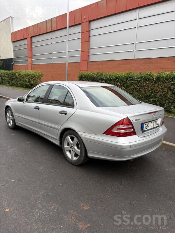 Pelēks Mercedes-Benz C 180 2007 Rīga, ar dzinēja tilpumu 1.80 L un nobraukumu 222 tūkst. km par 2600 €, foto 6 vietnē AUTOMOTO.COM.LV