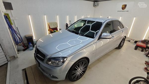 Pelēks Mercedes-Benz C 180 2008 Viļņa, ar dzinēja tilpumu 1.80 L un nobraukumu 214 tūkst. km par 6250 €, foto 5 vietnē AUTOMOTO.COM.LV