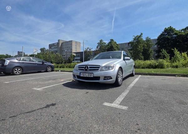 Grey Mercedes-Benz C 180 2010 in Vilnius, with an engine capacity of 2.14 L and mileage of 213 thousand km for 5600 €, photo 1 on AUTOMOTO.COM.LV