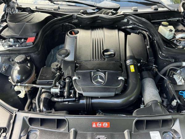 Pelēks Mercedes-Benz C 180 2010 Utena, ar dzinēja tilpumu 1.80 L un nobraukumu 161 tūkst. km par 5650 €, foto 6 vietnē AUTOMOTO.COM.LV