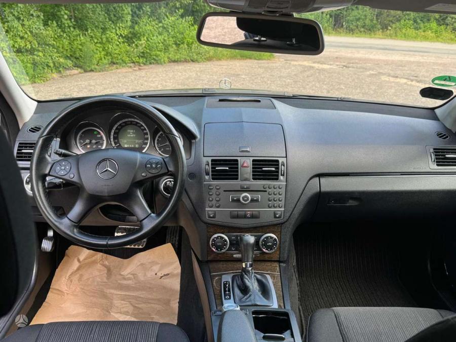 Pelēks Mercedes-Benz C 180 2010 Utena, ar dzinēja tilpumu 1.80 L un nobraukumu 161 tūkst. km par 5650 €, foto 10 vietnē AUTOMOTO.COM.LV