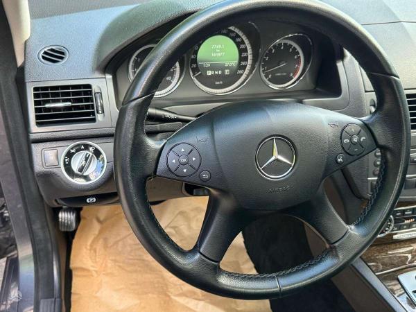 Pelēks Mercedes-Benz C 180 2010 Utena, ar dzinēja tilpumu 1.80 L un nobraukumu 161 tūkst. km par 5650 €, foto 10 vietnē AUTOMOTO.COM.LV