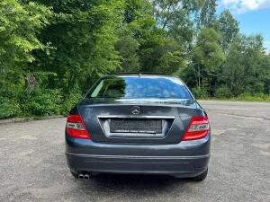 Pelēks Mercedes-Benz C 180 2010 Utena, ar dzinēja tilpumu 1.80 L un nobraukumu 161 tūkst. km par 5650 €, foto 23 vietnē AUTOMOTO.COM.LV
