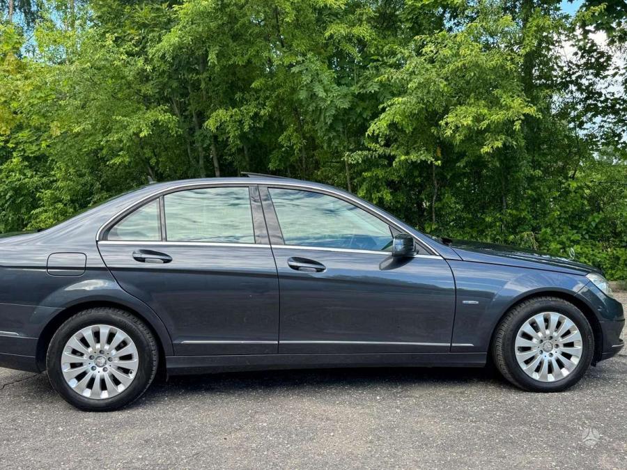 Pelēks Mercedes-Benz C 180 2010 Utena, ar dzinēja tilpumu 1.80 L un nobraukumu 161 tūkst. km par 5650 €, foto 28 vietnē AUTOMOTO.COM.LV