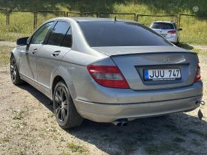 Grey Mercedes-Benz C 180 2010 in Vilnius, with an engine capacity of 2.14 L and mileage of 215 thousand km for 2800 €, photo 7 on AUTOMOTO.COM.LV